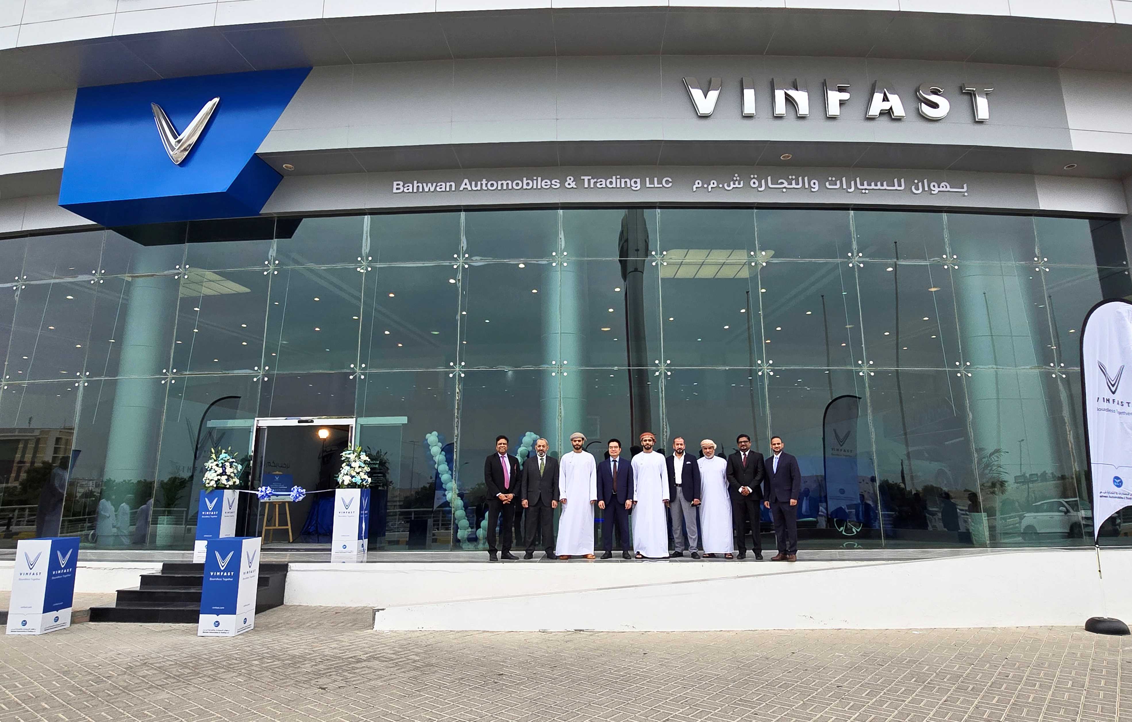 VINFAST OPENS ITS FIRST SHOWROOM IN THE MIDDLE EAST - Vingroup Company