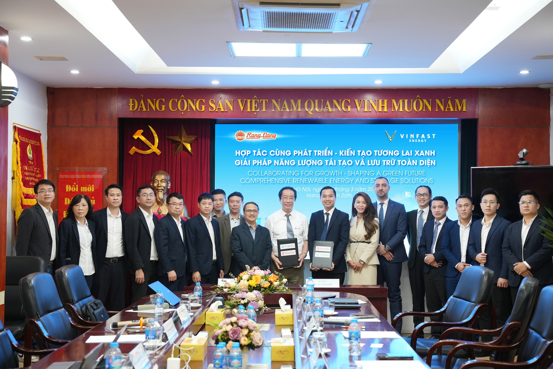 VINFAST ENERGY VÀ RẠNG ĐÔNG HỢP TÁC PHÁT TRIỂN GIẢI PHÁP NĂNG LƯỢNG TÁI ...