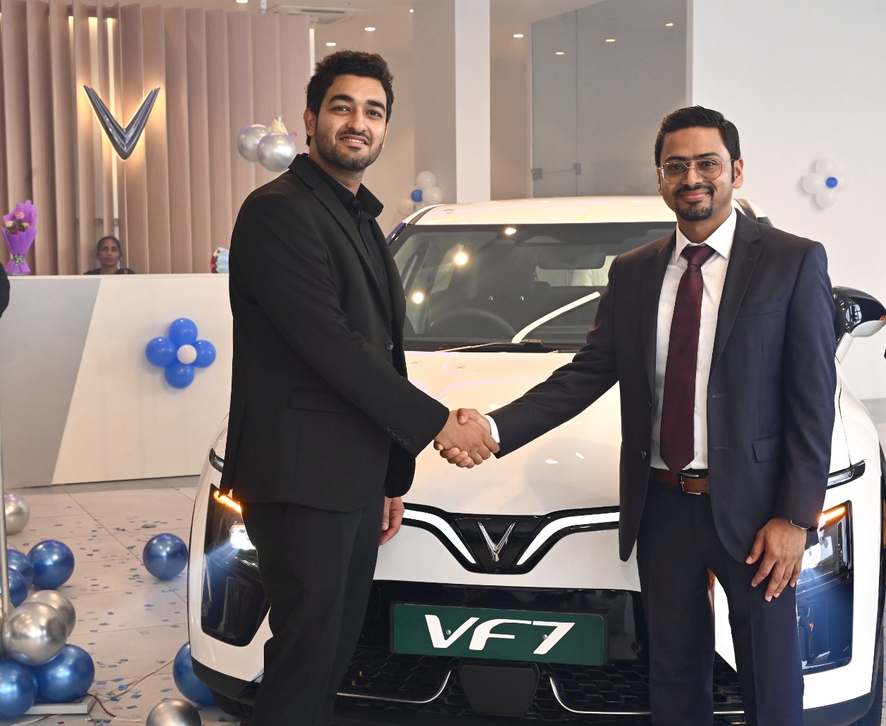 VINFAST BRINGS PREMIUM EV EXPERIENCE TO HYDERABAD, INAUGURATES TWO ...